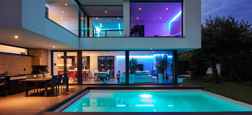 ¿Cómo decorar con luz un ambiente?